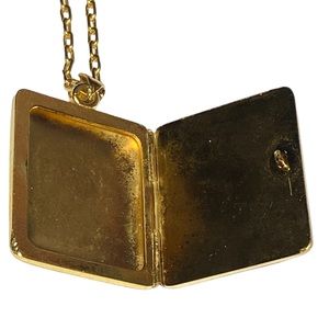 Toshikane | Jewelry | Vintage Toshikane Orchid Porcelain Pendant Locket ...